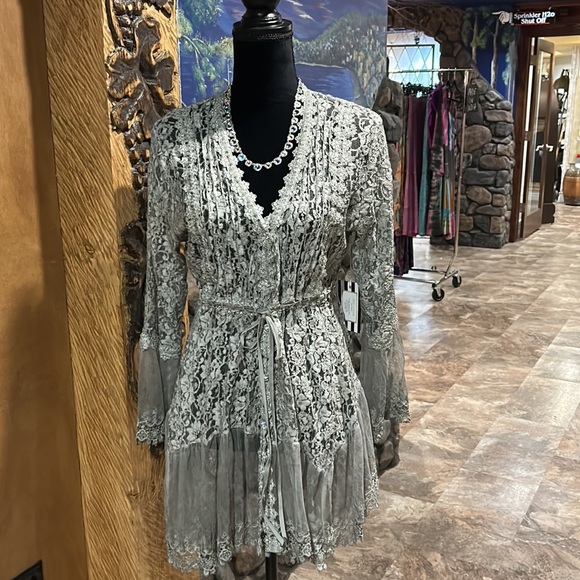 Adore | Tops | Nwt Adore Beverly Hills Stevie Nicks Lace Aline Tunic ...